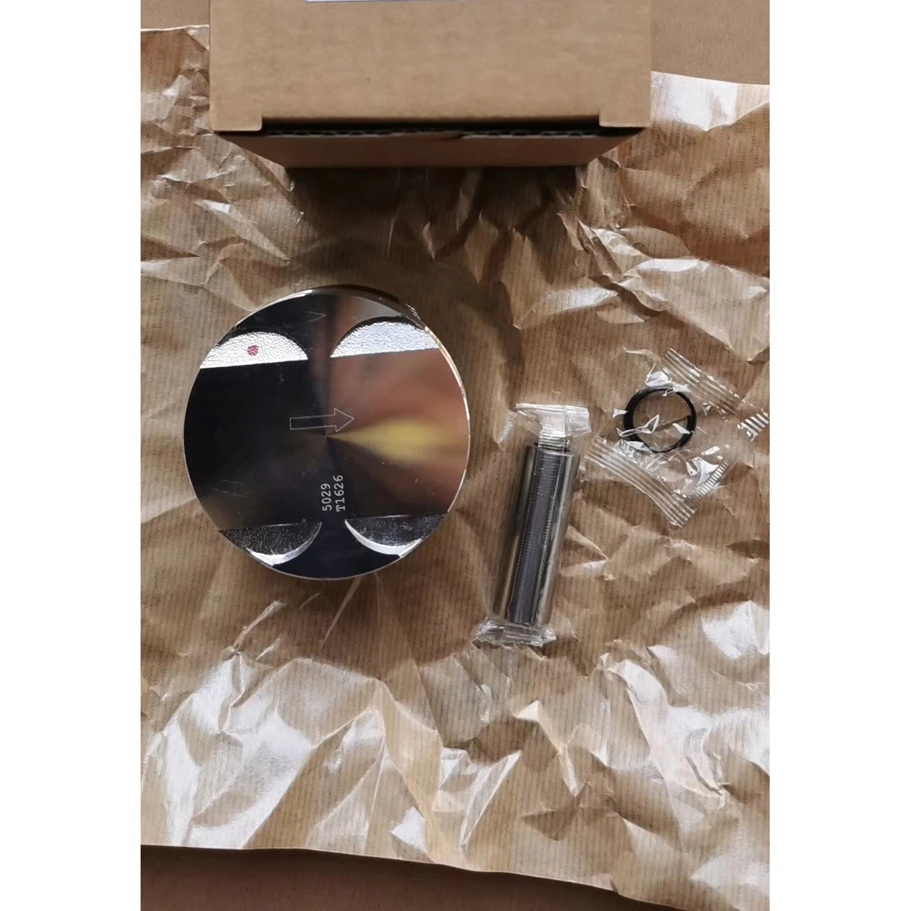 Auto Piston 12643172 One Set With Good Price - Buy 12643172,Auto Spare ...