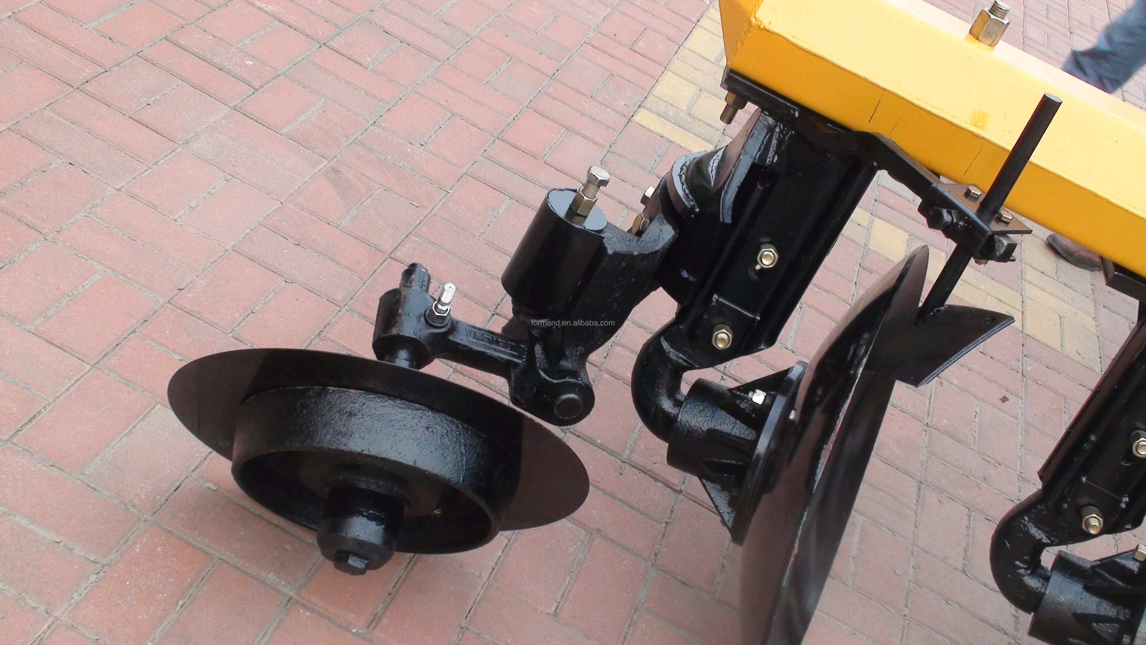 Disc Plough with Massey Ferguson Walking Tractor - 2 Furrow/3 Furrow/4 ...