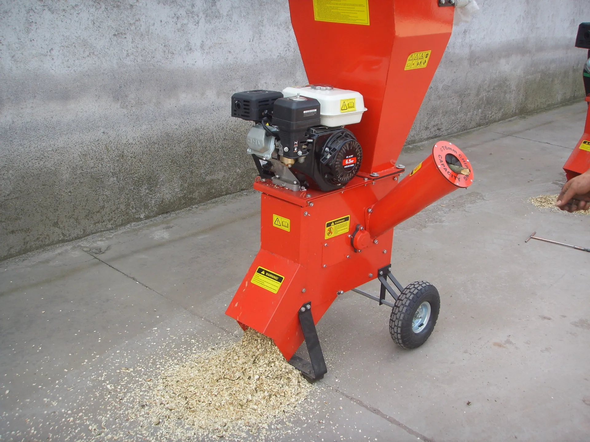 New Design Big Power Wood Chipper Machine With 15hp Wood And Tree ...