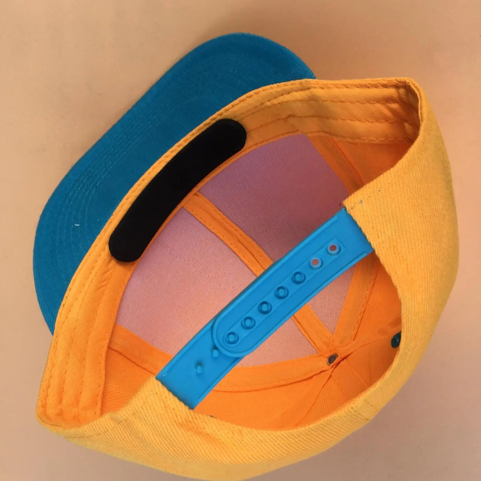 The Hat Is Dirt-proof With A Sweat Absorbing Brim Sticker Sweat - Proof ...