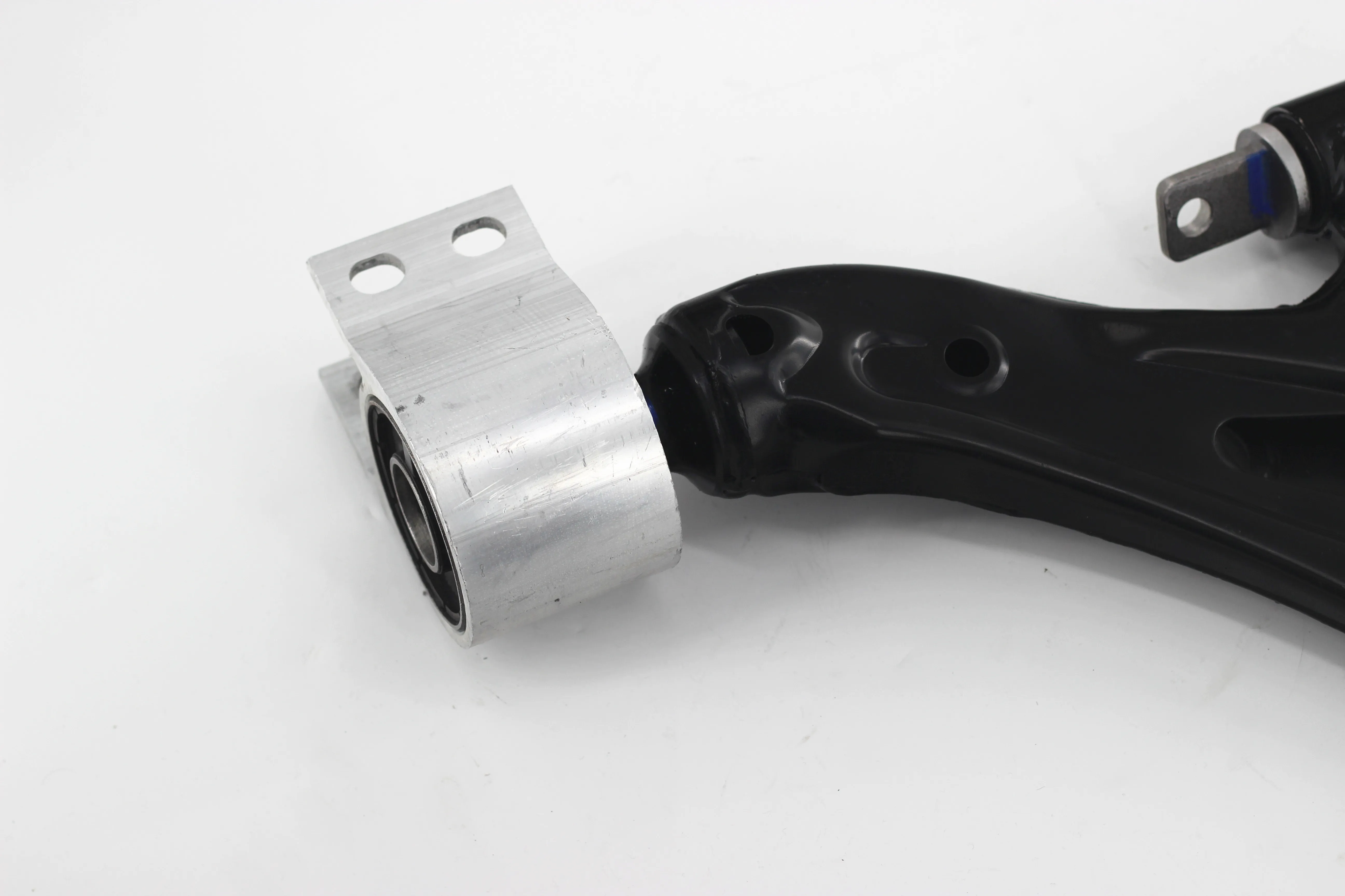 Widely Used Superior Quality Bushing Control Arm84082889 23368656 - Buy ...