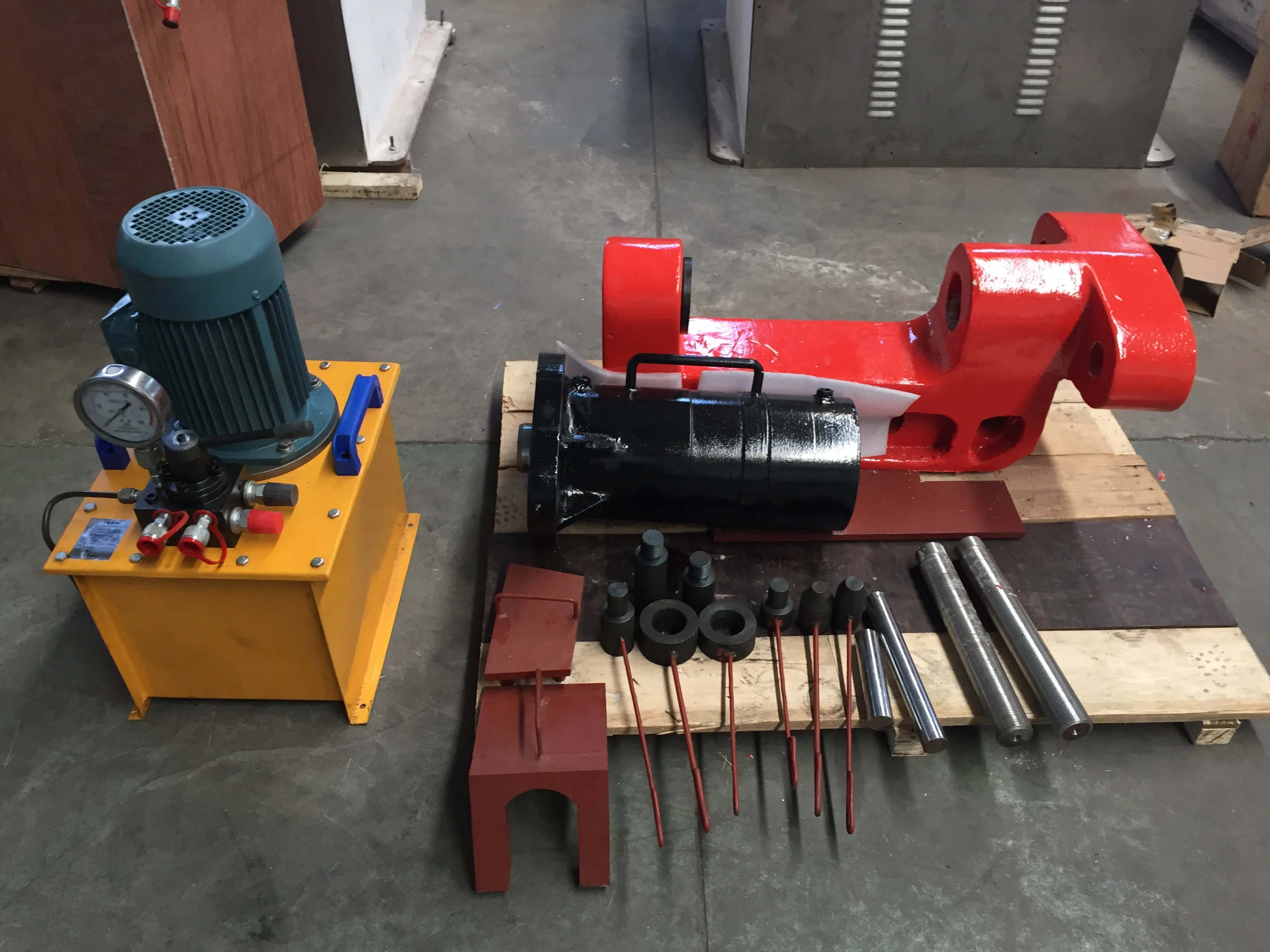 Portable Hydraulic 150 Tonne Track Press Machine| Alibaba.com