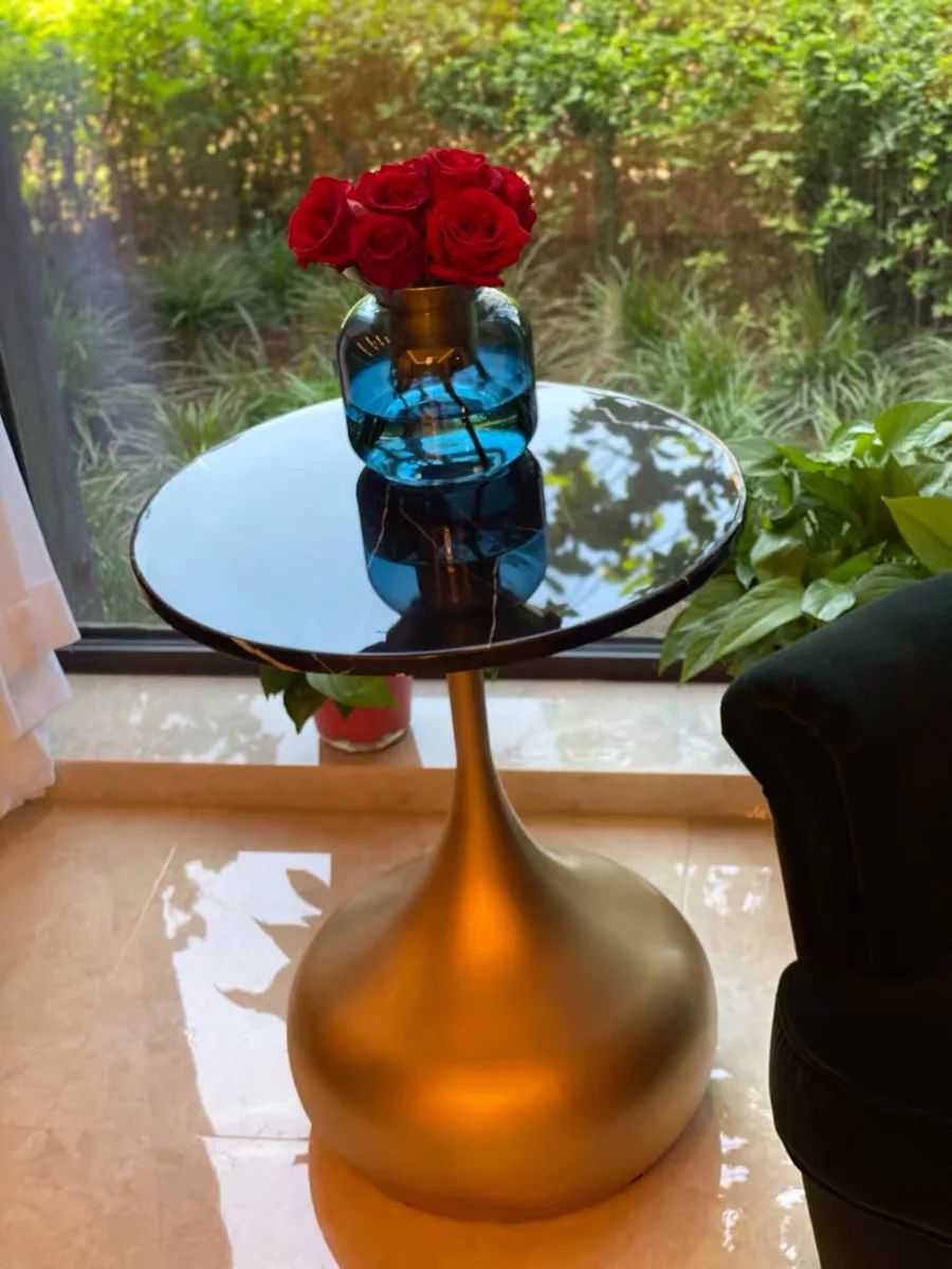 Luxury Living Room - Hotel Lobby Round Side Table