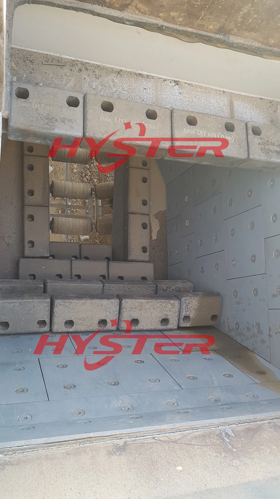 56-62HRC Nihard 4 Wear Plates for Iron Ore Mining Chute Protection