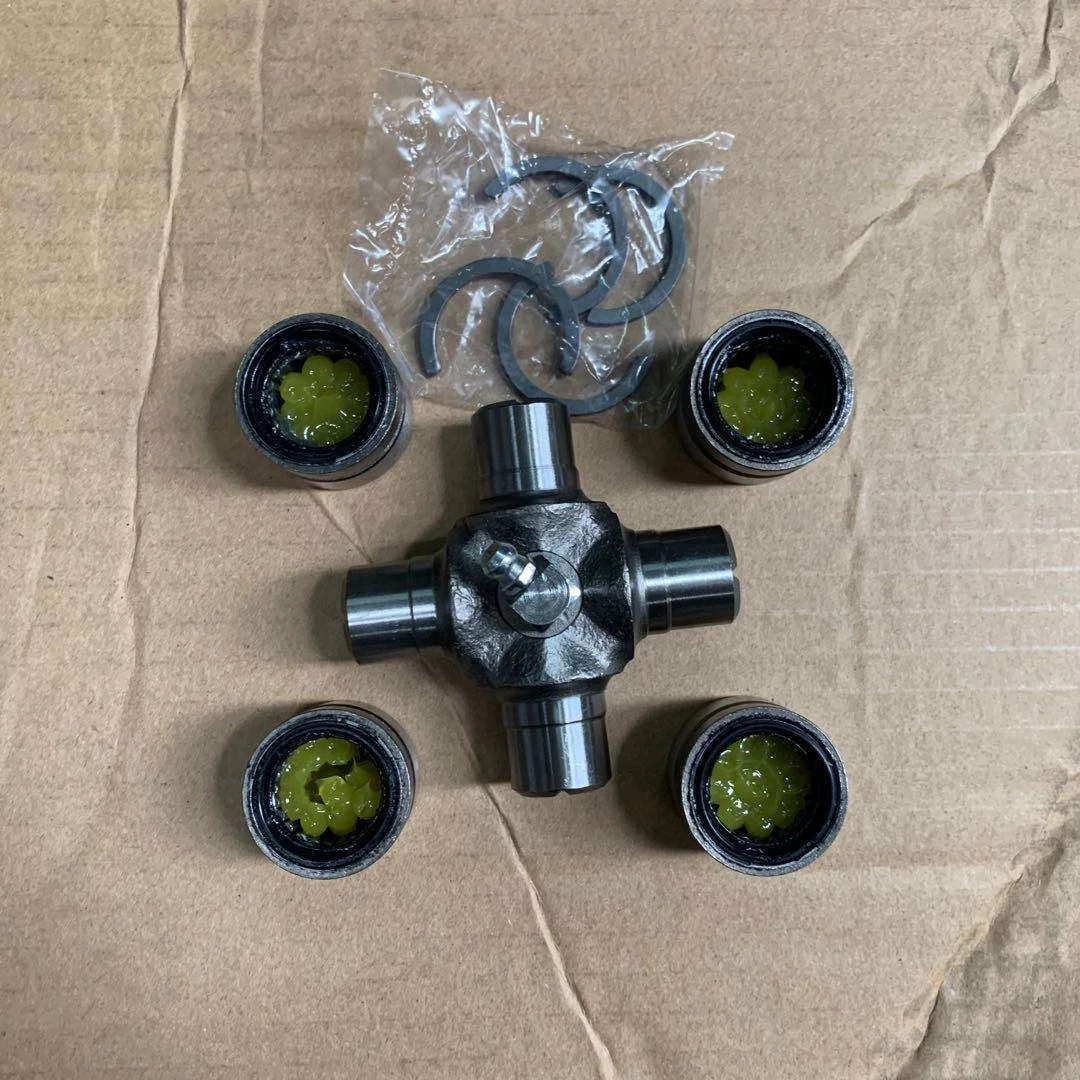 Toyota Land Cruiser & HIACE Universal Joint - OEM 04371-60070