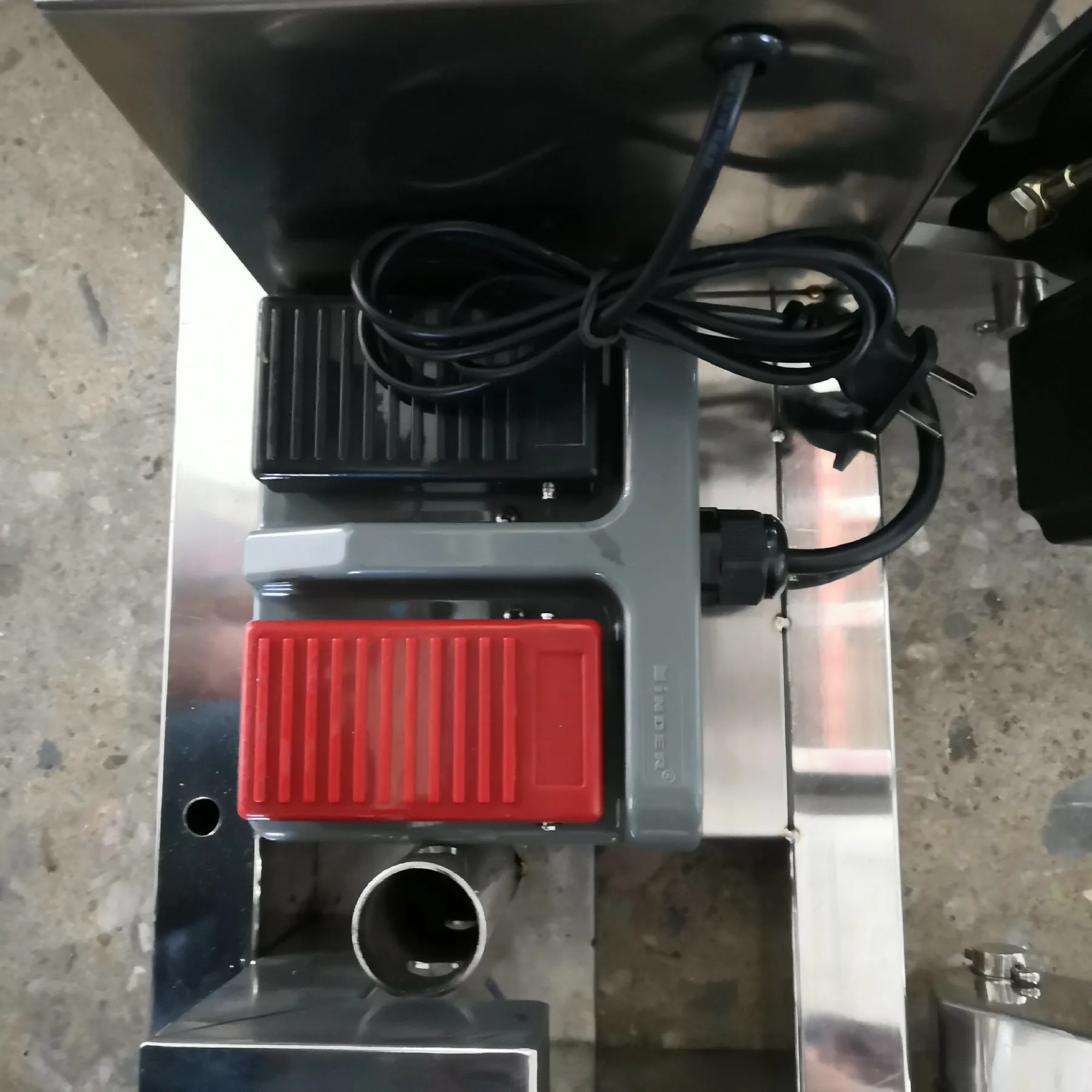 Portable Cadaver Lift - Efficient Mortuary Body Transfer
