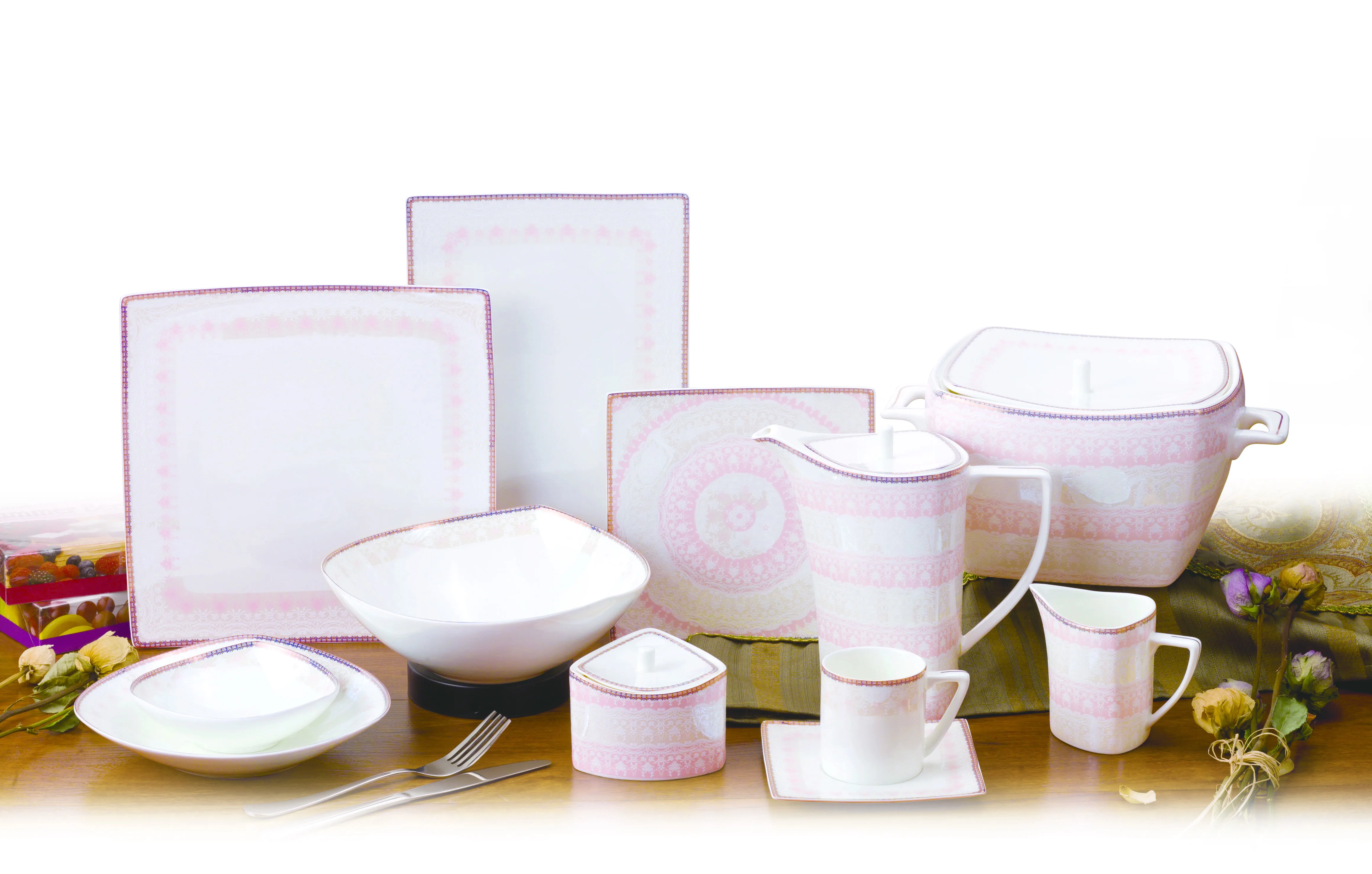 Luxury Dinnerware Sets 66-piece 24k Gold Design Bone China Dinnerware ...