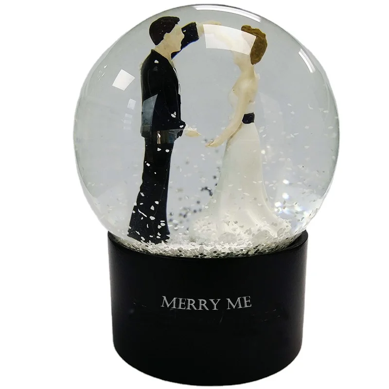 65 Mm Diameter Factory Customized Water Globes Sweet Couple Snow Globe ...