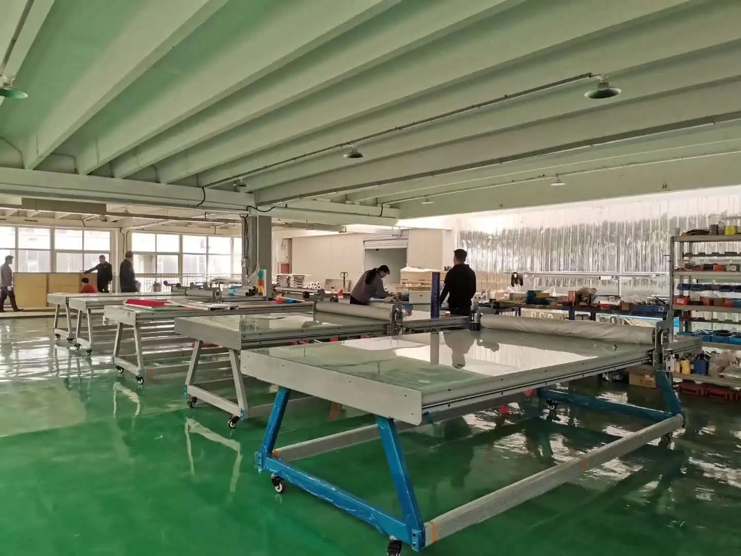 Flatbed Vinyl Application Table - Easy Laminating Solutions