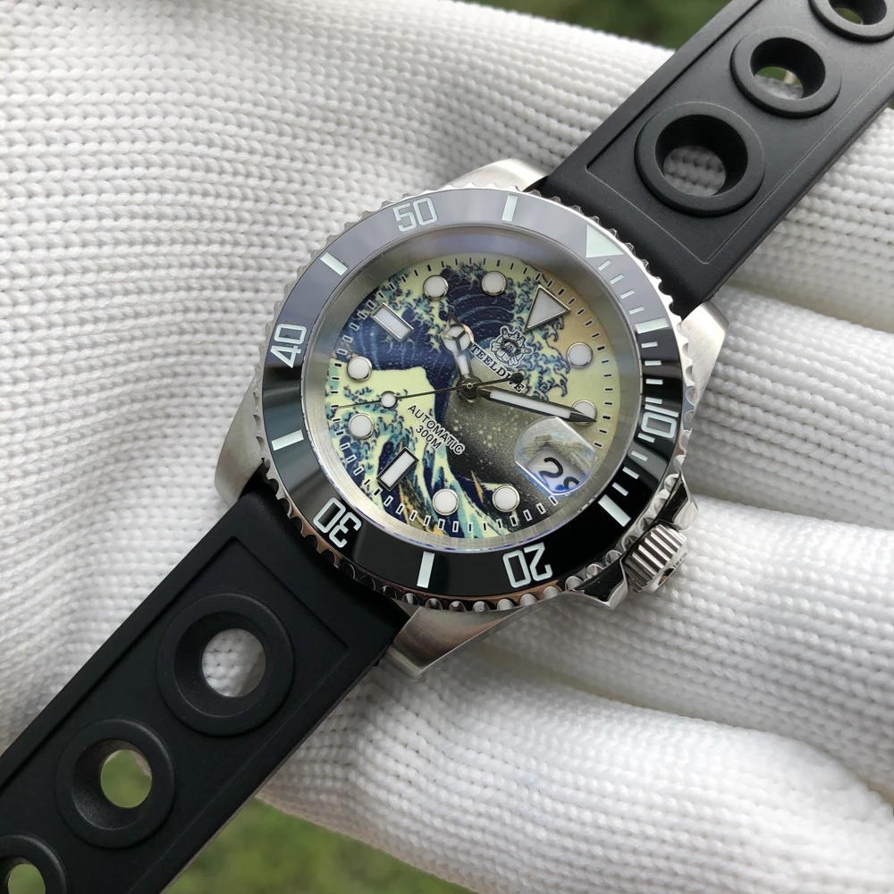 Steeldive SD1953J - Diver Watch with Luminous Kanagawa Dial