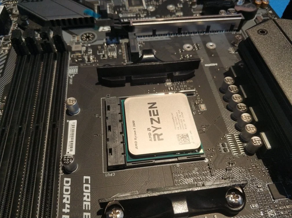 New Amd 5 2600 R5 2600 3.4ghz Six-core 3mb 65w Socket Am4 Desktop Cpu ...
