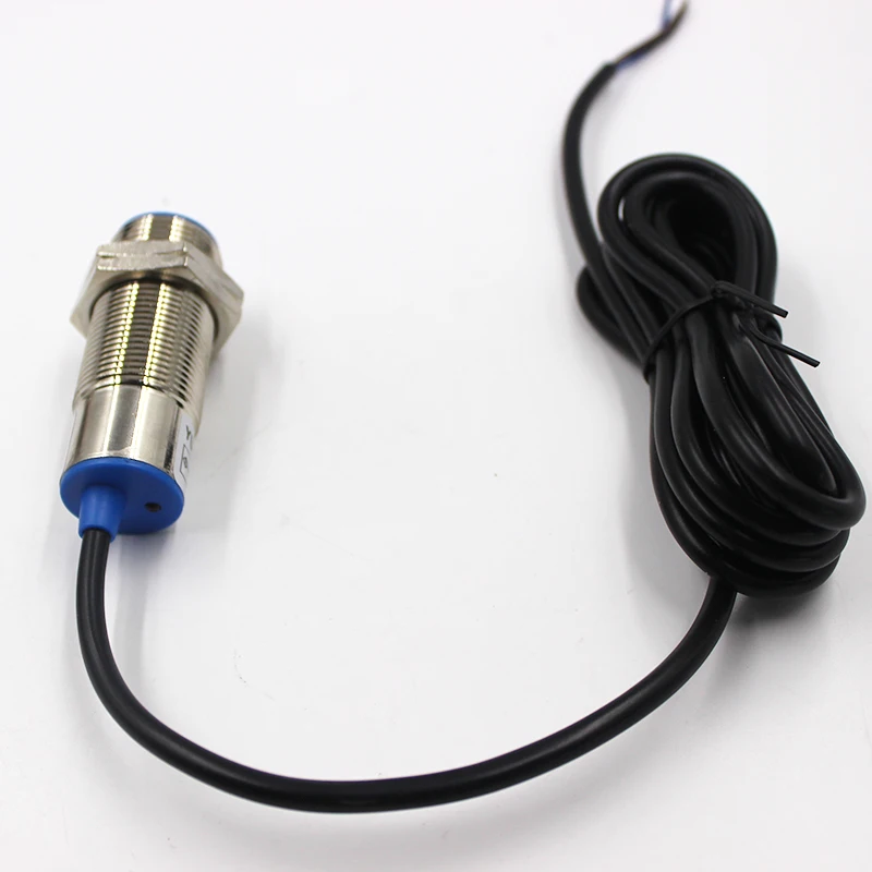 YUMO Sensor LM24-3010NB - 10mm NC Flush Type Proximity Switch