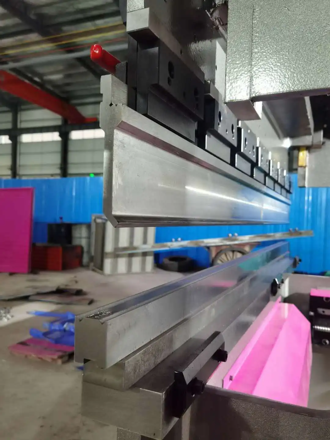 Amada Sheet Metal Plate Press Brake Tooling Bending Mould Punch Matrix ...