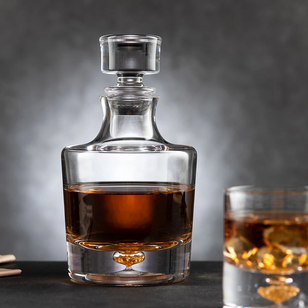 Lead Free 26 oz Transparent Glass Whiskey Decanter - Custom Plain ...