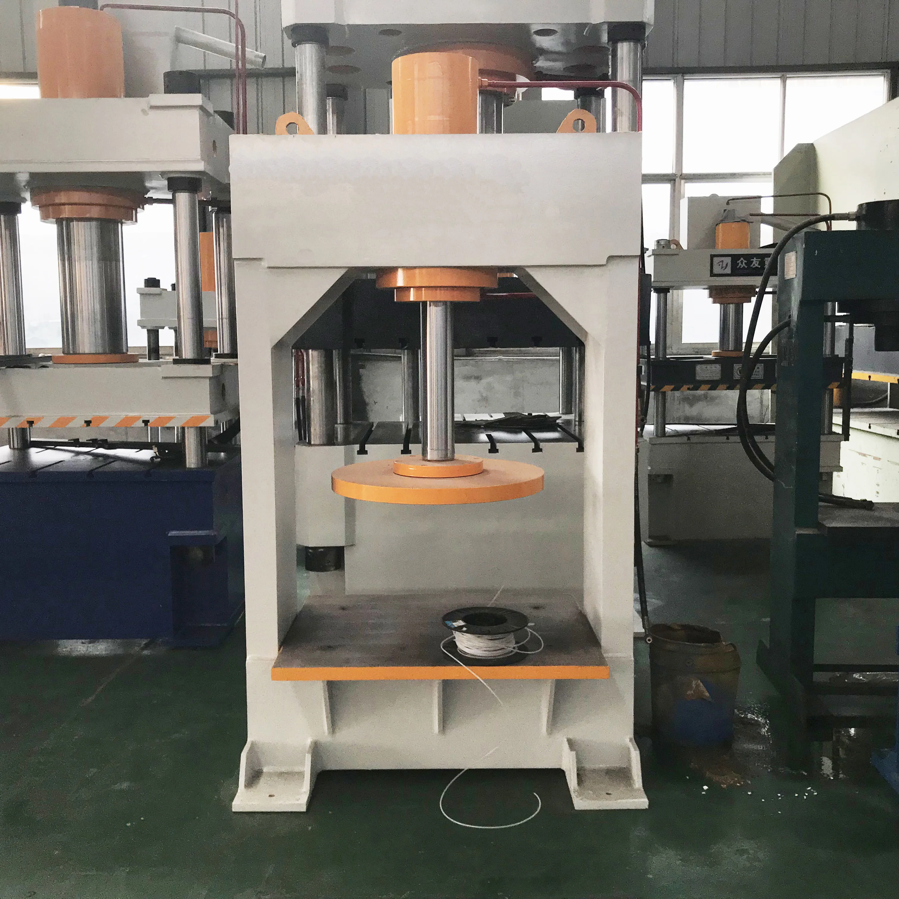 120T 160T 200T Solid Tire Press Machine - Competitive Price