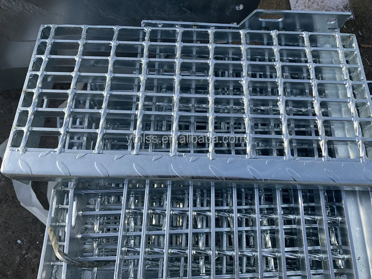 32x5 Steel Bar Grating - Serrated Stair Treads for Power Plant