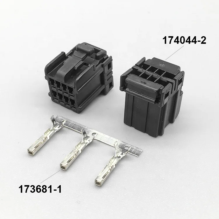 174044-2 TE 8 Pin Female Connector - Automotive Wire to Board