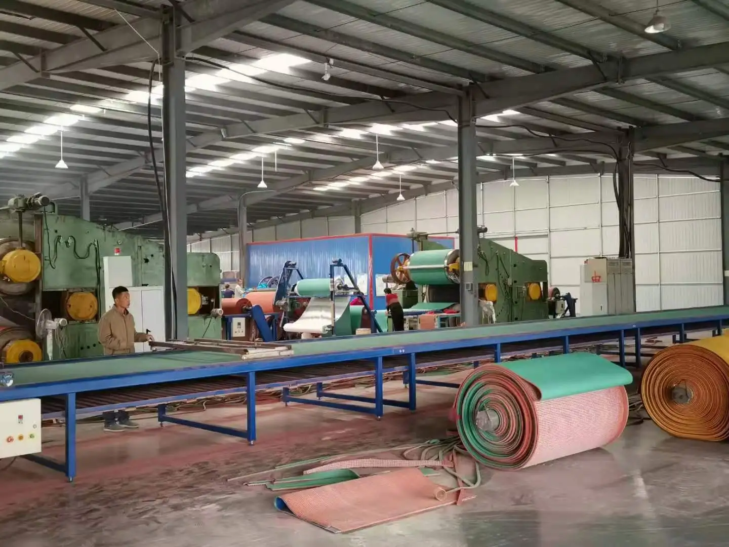 Red Prefabricated Rubber Running Track Runway - Buy Outdoor Rubber ...