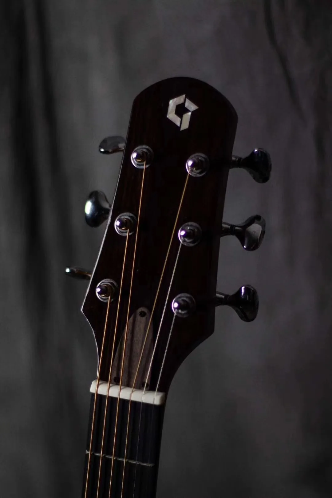 Geake Hot Sale 40inch Special Design High Quality Solid Acoustic Guitar ...