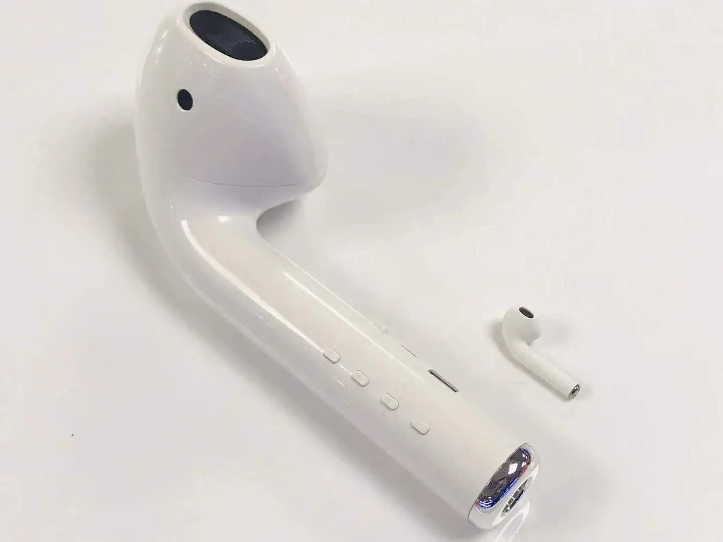 Giant Headset Speaker Mk101 Bigger Tws Earbuds Speaker With Radio Tf ...