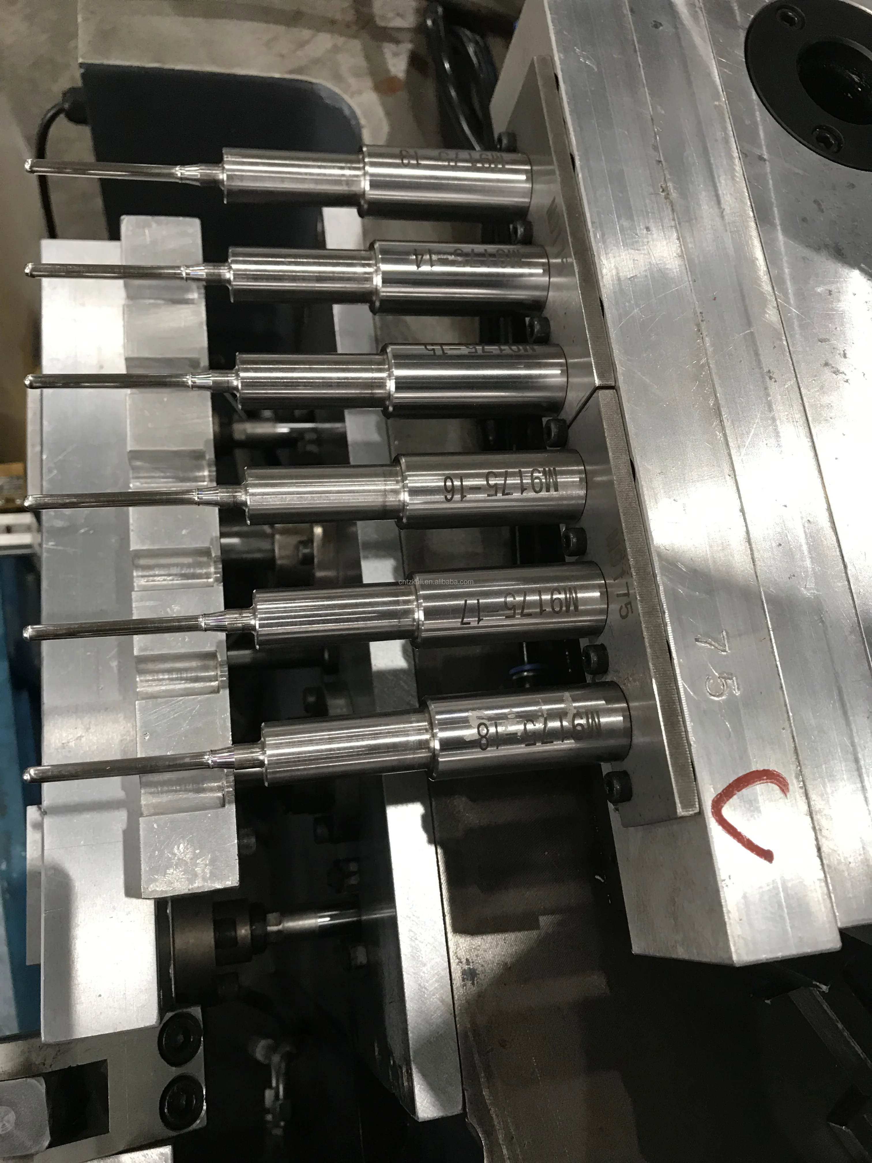 Injection Blow Mold - Buy Injection Blow Mold,Injection Blow Mold For ...