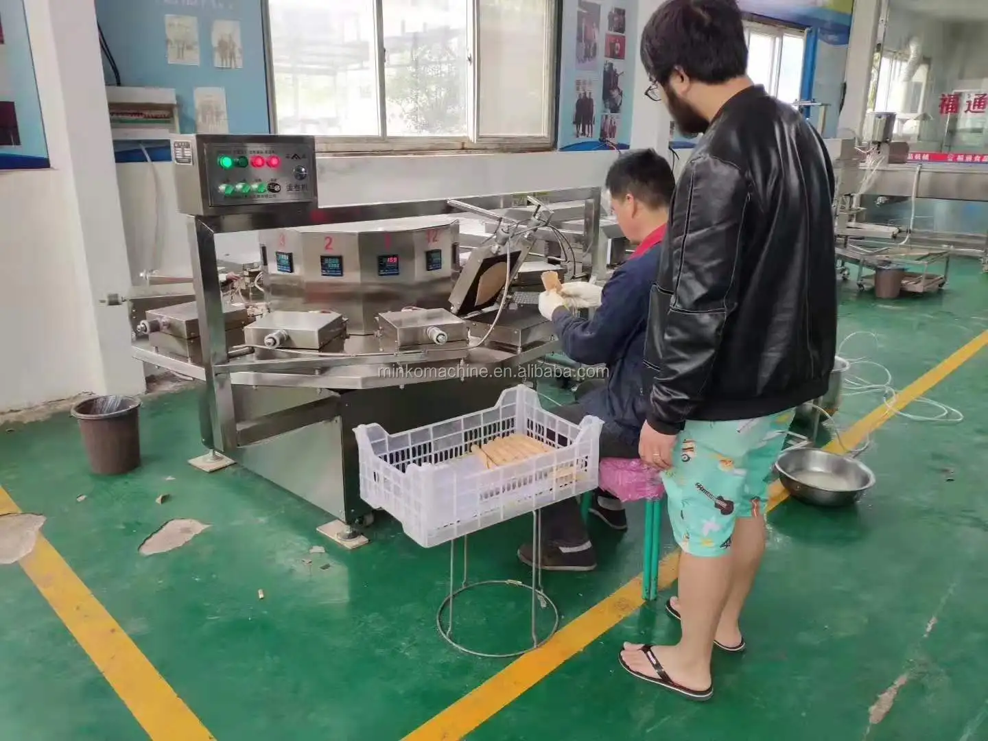 Automatic Commercial Egg Roll Wrapper Machine Egg Rolling Roller ...