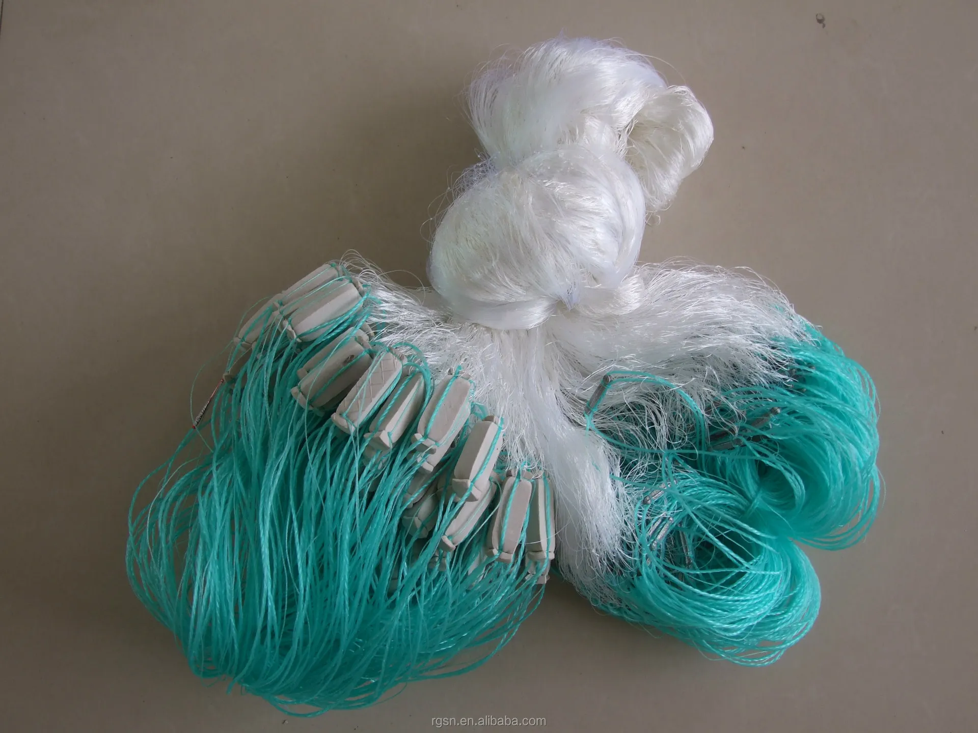 Green Drift Nylon Monofilament Gill Fishing Nets / 3 Layer Fishing ...