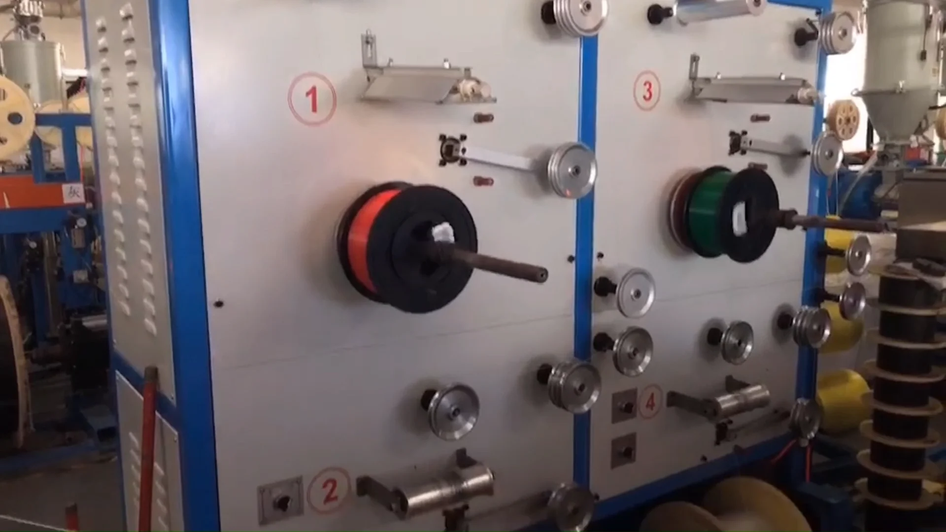 Manufacturing 1 Core Single Mode Sc Apc Ftth Fiber Optical Cable Drop ...