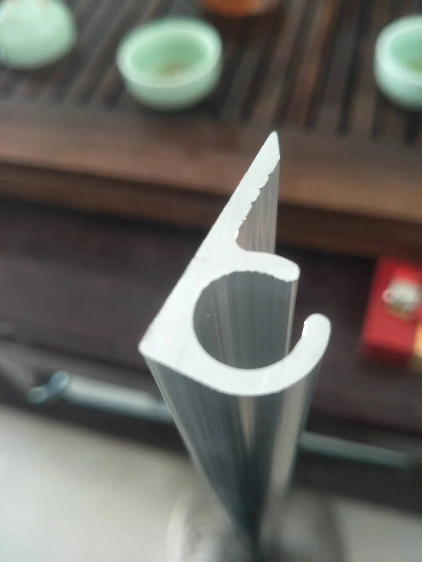 6063 T6 Extruded Anodized Aluminum Awning Rail Track for Showcase