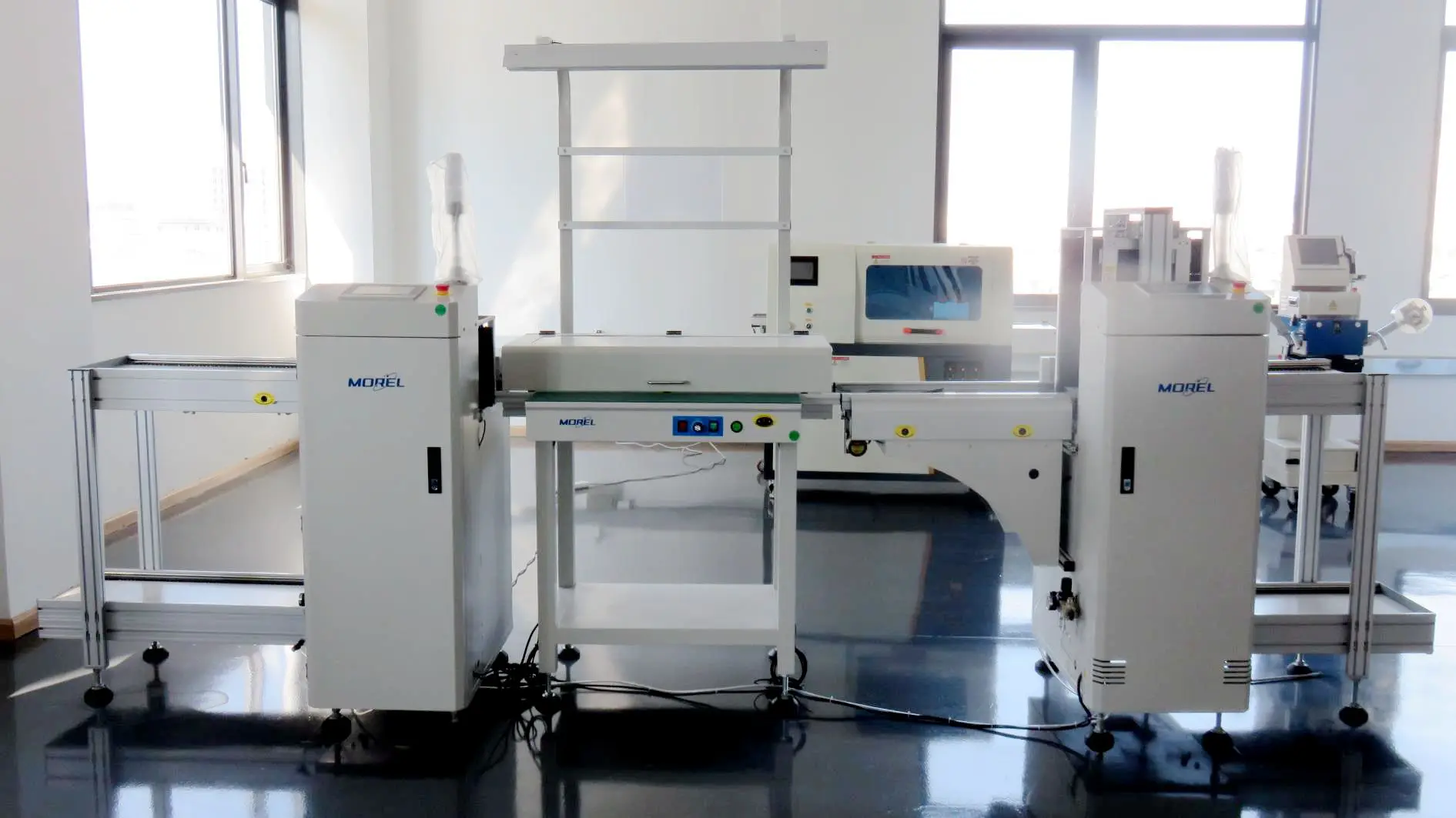 FUJI AIMEX III - Efficient SMT Chip Mounter for PCB Assembly