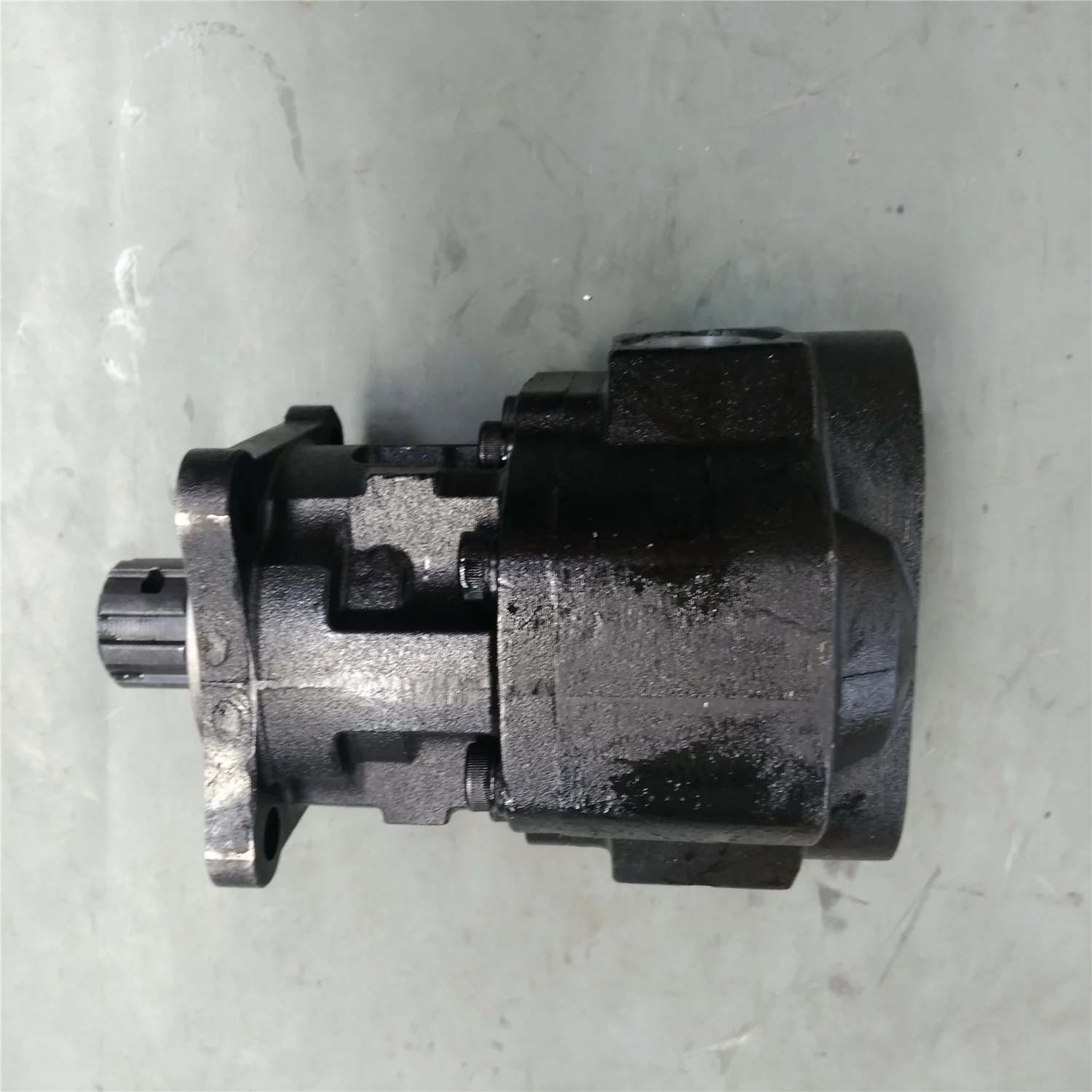 14571220C Lifting Pump Sino Truck Spare Parts for Howo Sinotruck