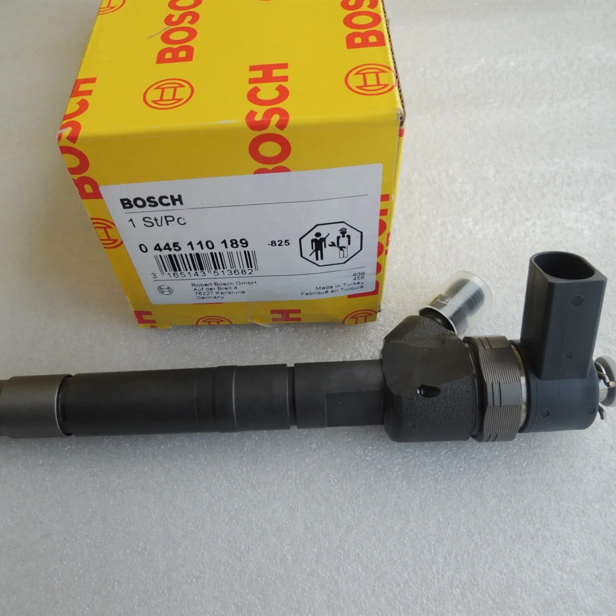Genuine Diesel Injector 0445110107 0445110190 0445110189 A6110701687 Common Rail Injector For ...