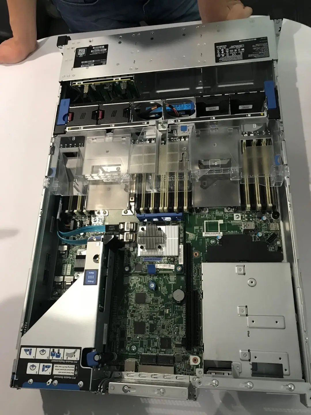 P24841-b21 Proliant Dl380 Gen10 Xeon-s 4210r 10-core 32gb 8sff P408i-a ...