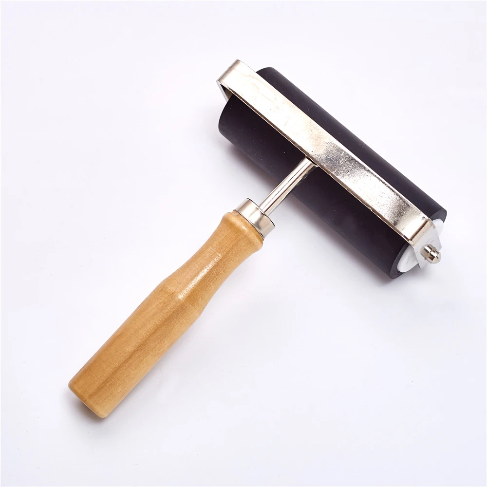 10cm Rubber Clay Roller with Wooden Handle - Cpatrick Art Tools