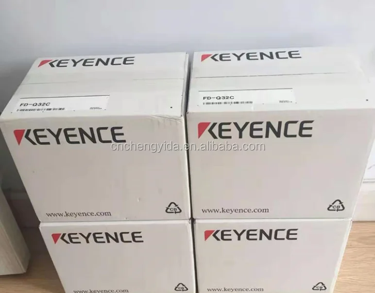 KEYENCE FD-Q50C Clamp-on Flow Sensor - Digital & Reliable