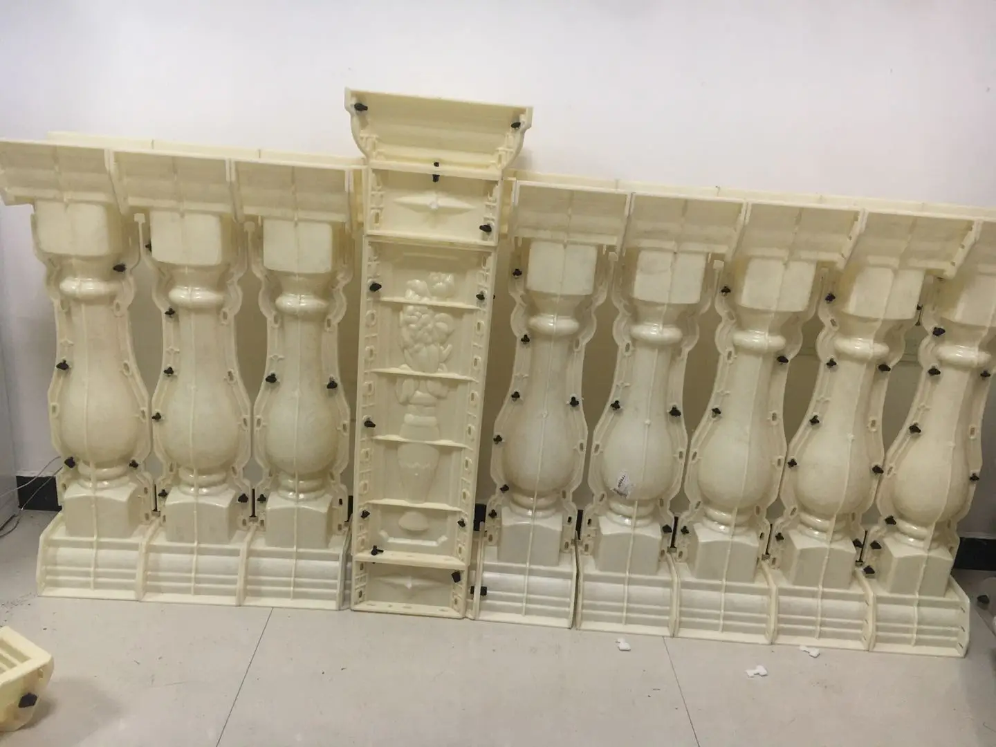 Concrete Baluster Corner Post Pedestal Mold with Planter Mold