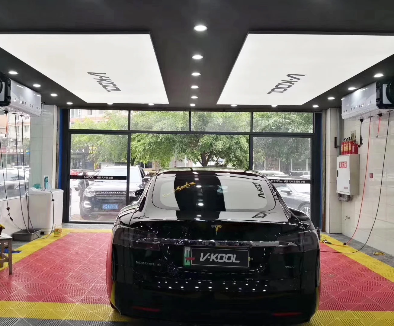 ZG/E1013 Best Car Detailing Lights - Efficient & Durable