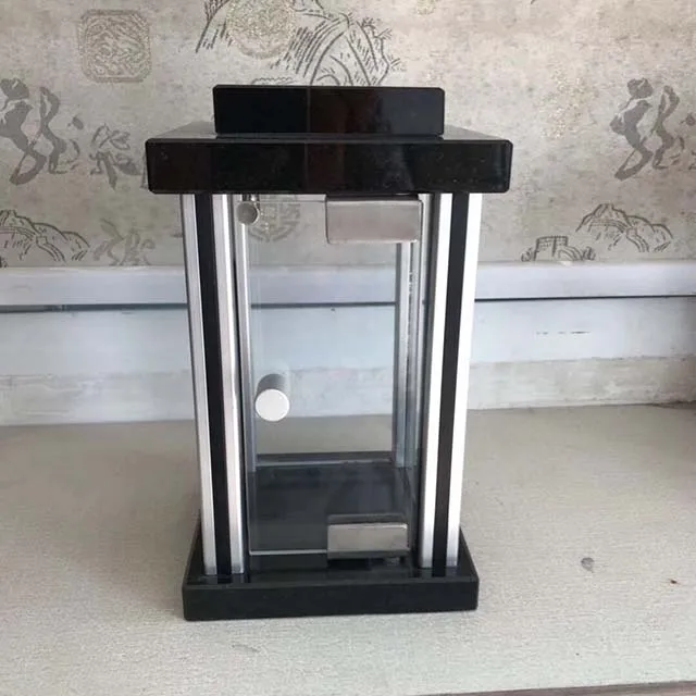 Customized Simple Design Grave Lamp Lantern for Tombstones