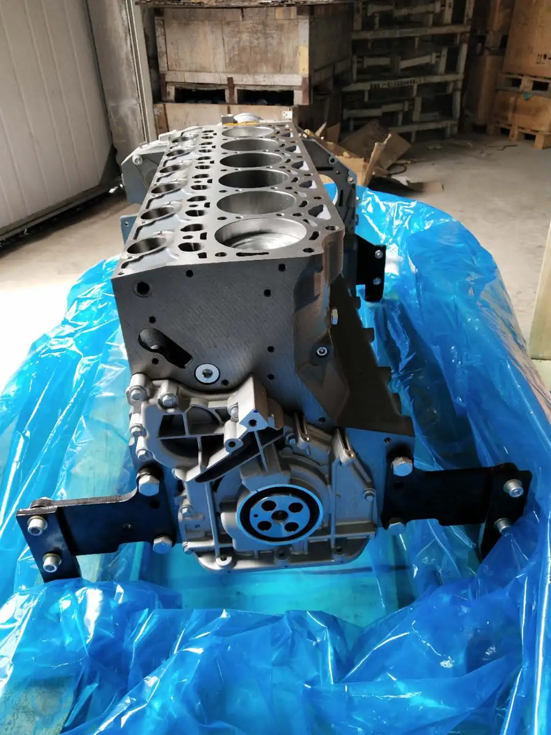 Deutz TCD2012 L06 2V Diesel Engine Crankcase - Reliable Performance