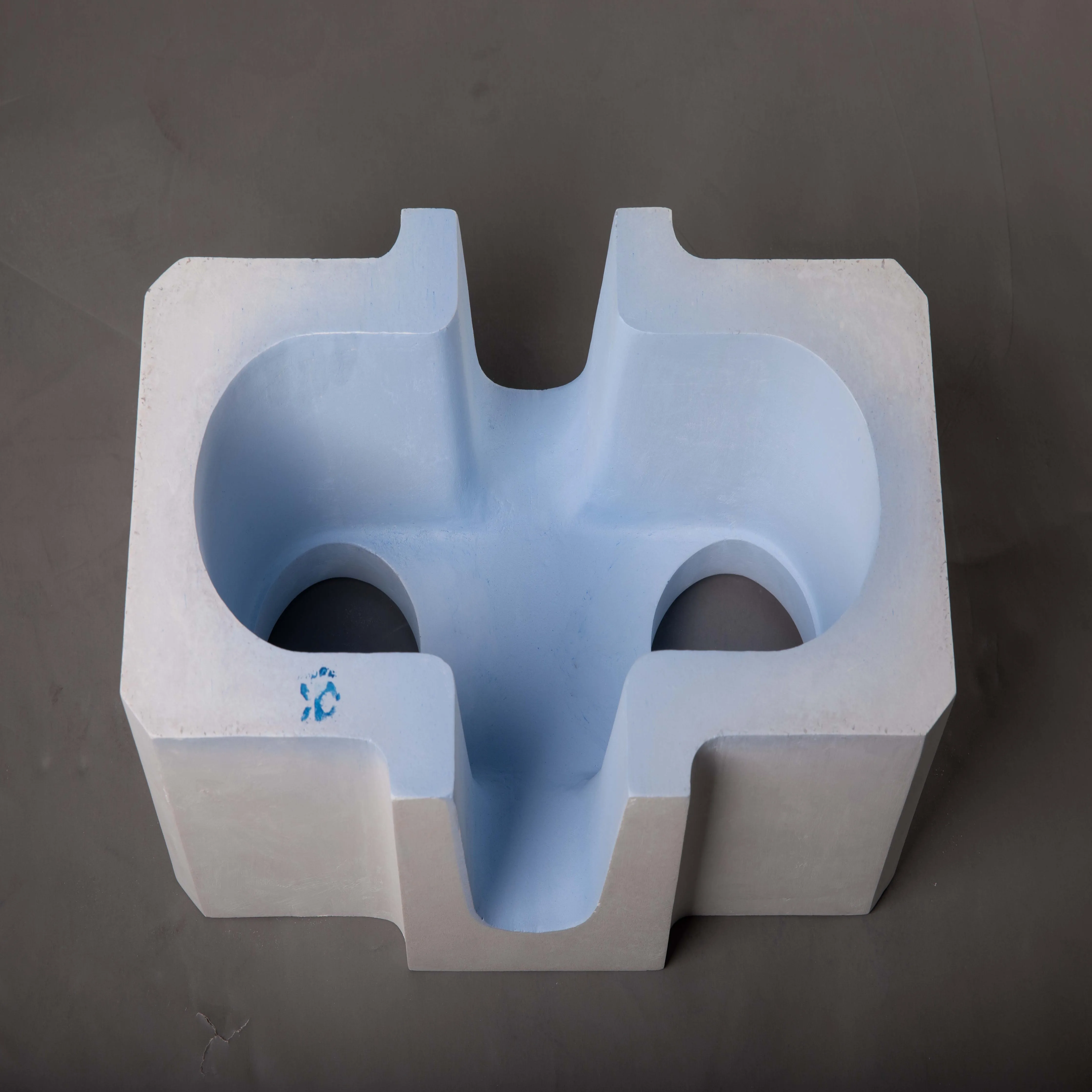 Ceramic D Plate In Hot Top Aluminum Casting - Buy Aluminum D Plate ...
