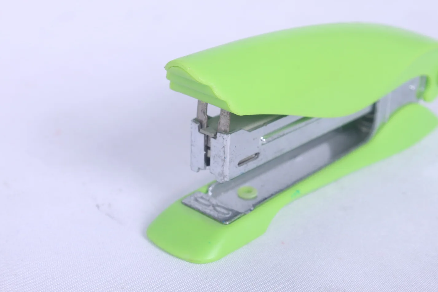 Hot Sell 24/6 26/6 Pin Size 20 Sheets Plastic Stapler Office Student ...