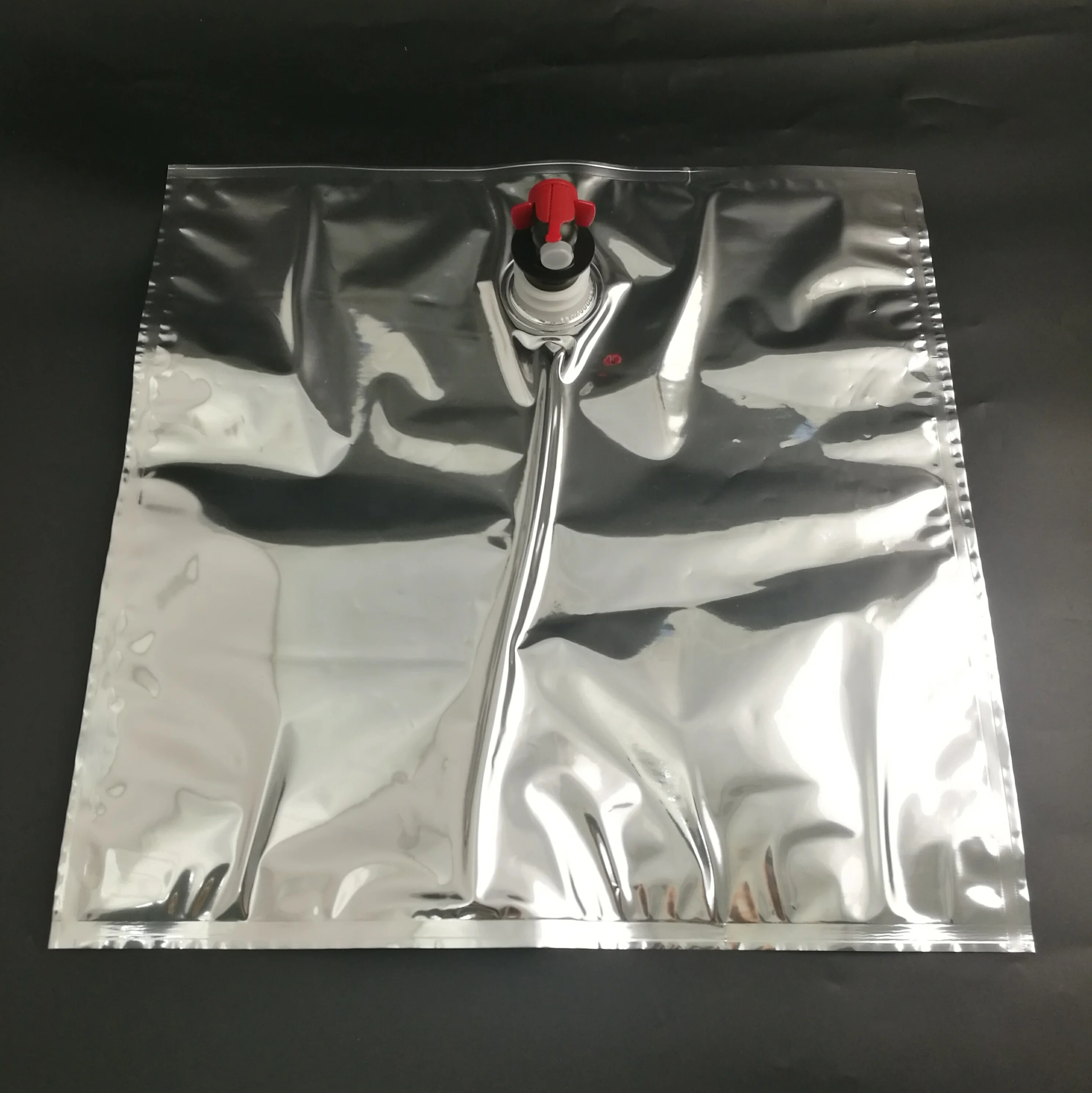 Transparent Bag in Box with Valve - Perfect for Drinks