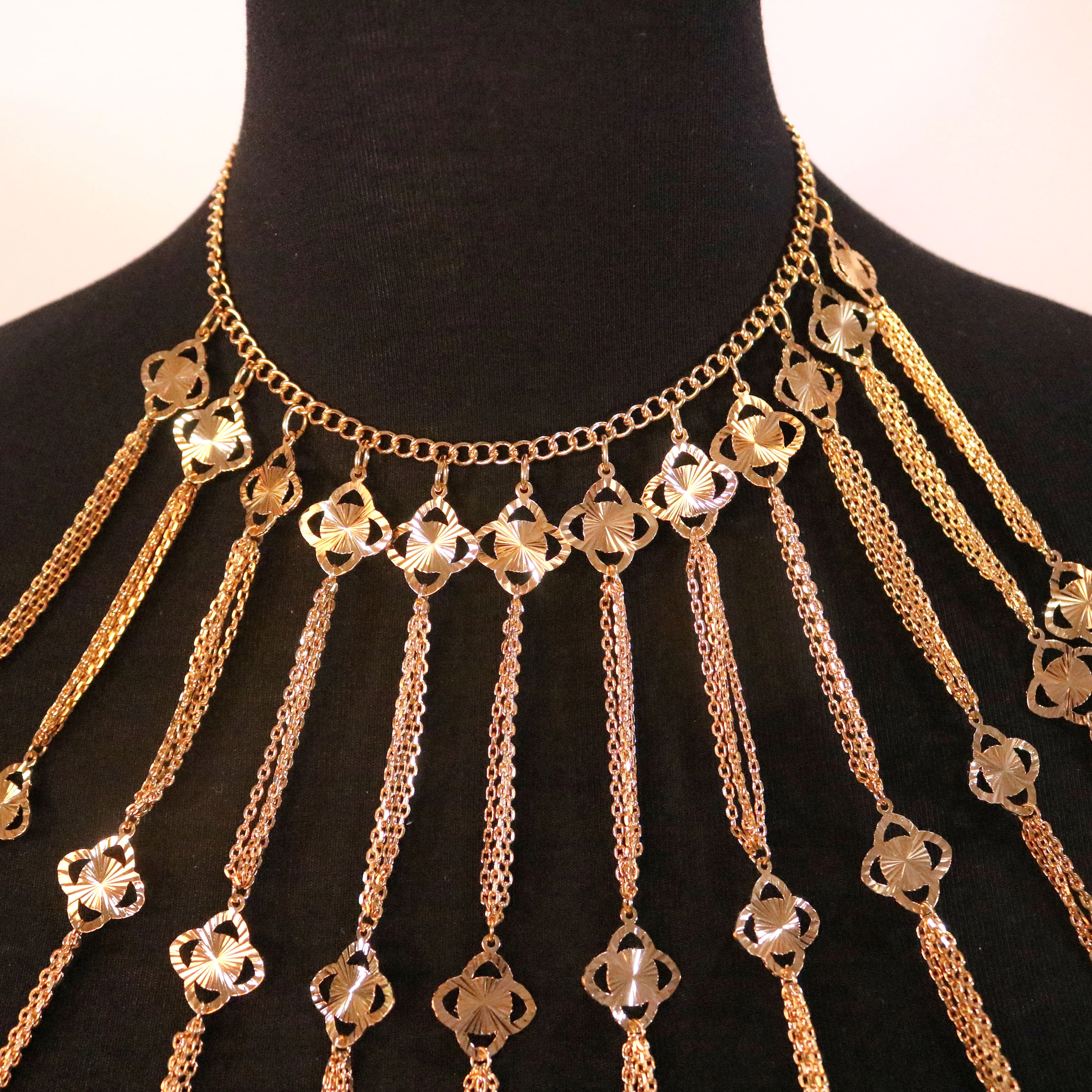 Gold Diamond Cut Texture Disc Tassel Necklace Ladies Jewelry Panty ...