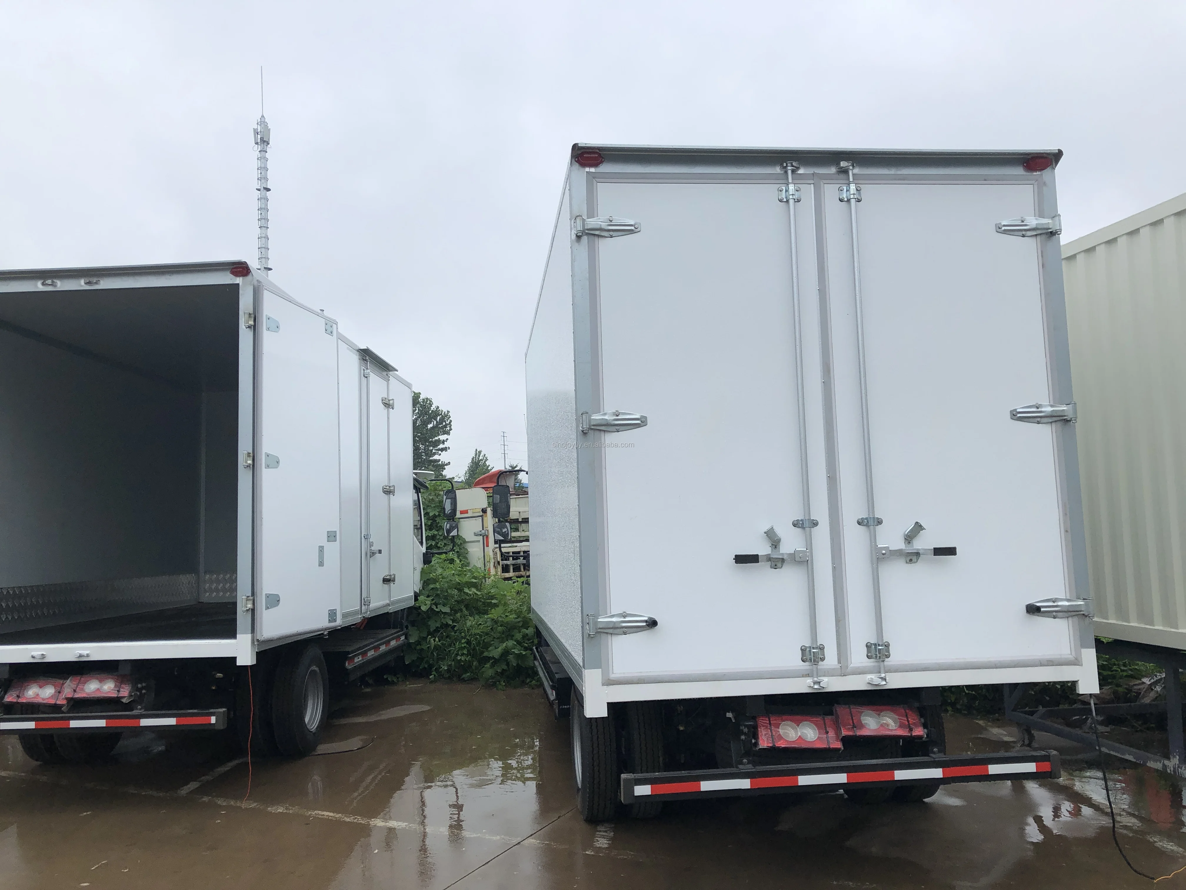 Refrigerated Truck Bodies - Durable and Efficient Transport