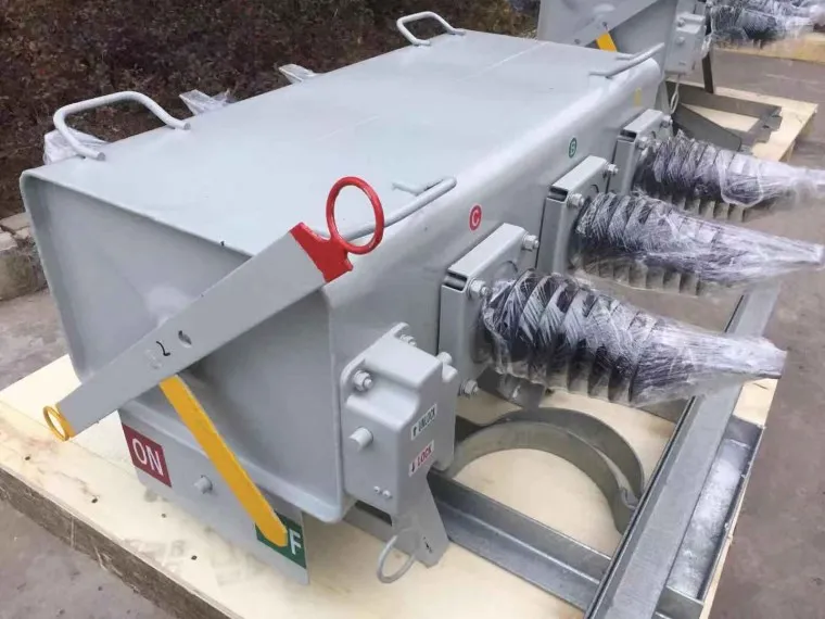 11KV & 33KV Pole Mounted Three Phase Three Pole Load Break Switch LBS ...