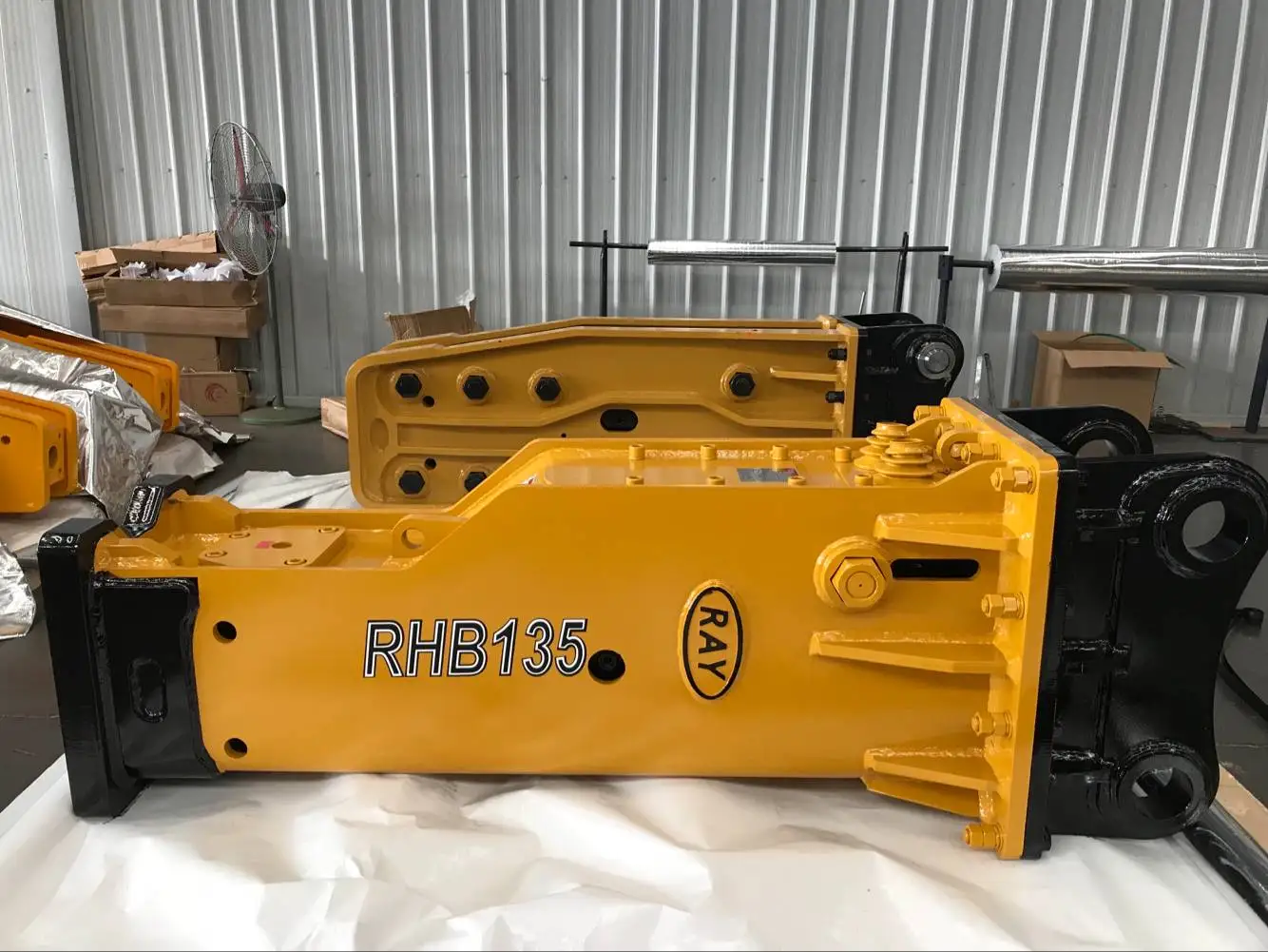 Demolition Hydraulic Breaker PC200 20 Ton Mini Excavator Rock Hydraulic ...