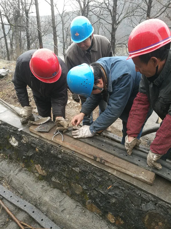 P Type EPDM Rubber Dam Gate Seals - Durable & Efficient