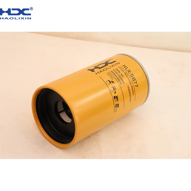 Excavator Engine Parts Fuel Filter 05825015 05825010 7420754418 ...