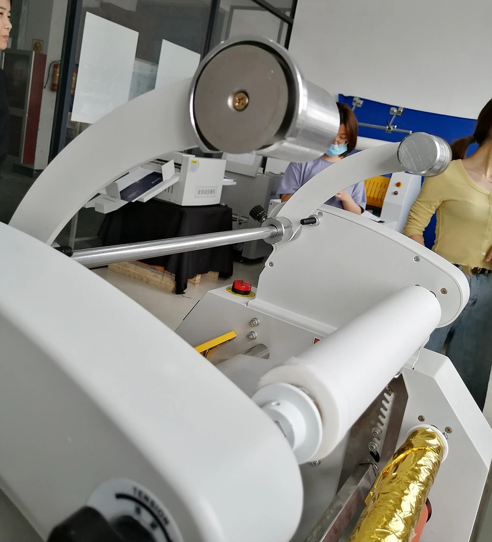 Bft-490 490 Mm A2 Size Folie Transfer Lamineren Machine Met Riem Voeden ...