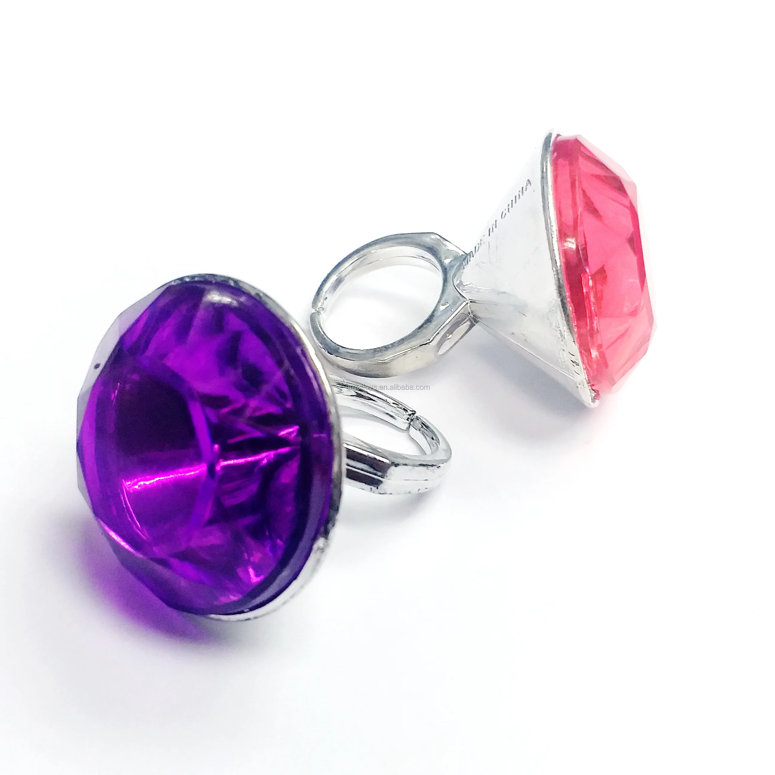 Plastic Purple Diamond Girl Rings Toy Princess Birthday Party Favor ...